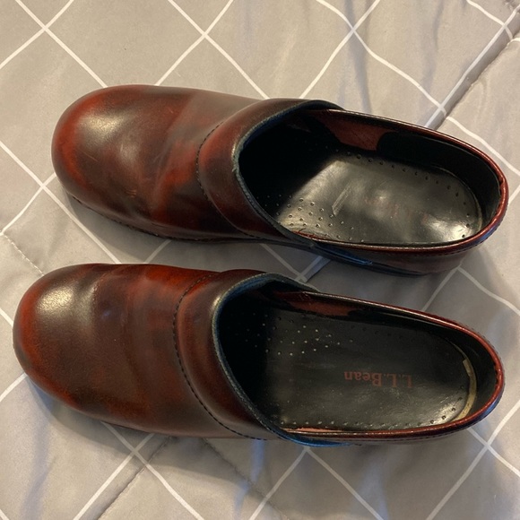 L.L. Bean | Shoes | Gently Worn Ll Bean Clogs Great For Work Medical ...